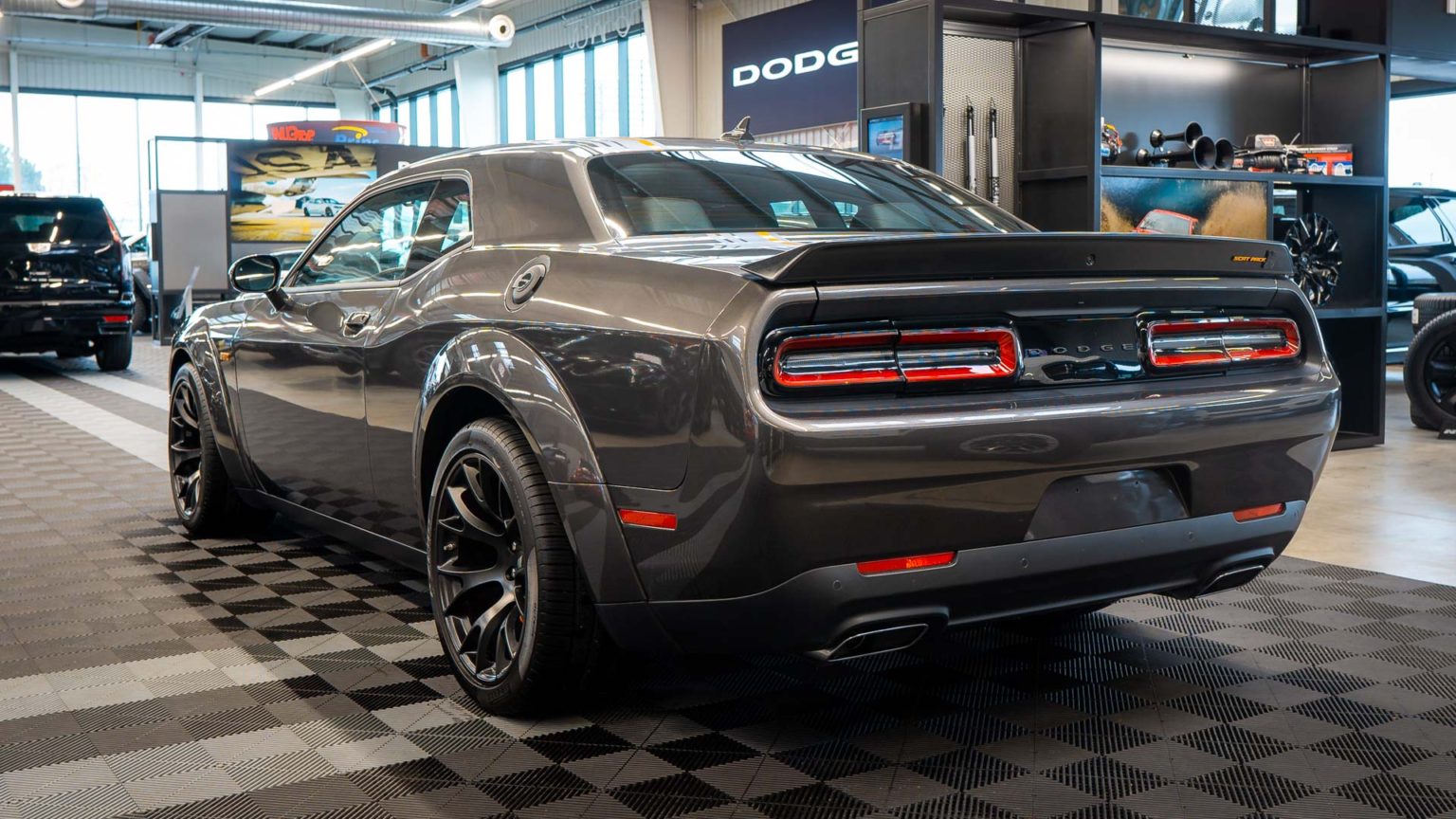 Dodge Challenger R/T Scat Pack Widebody HEMI ORANGE - Auto Outlet ...