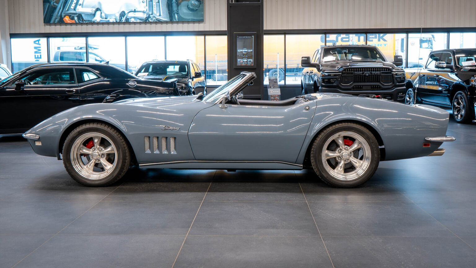 Chevrolet Corvette Stingray C3 Convertible - Auto Outlet : Auto Outlet